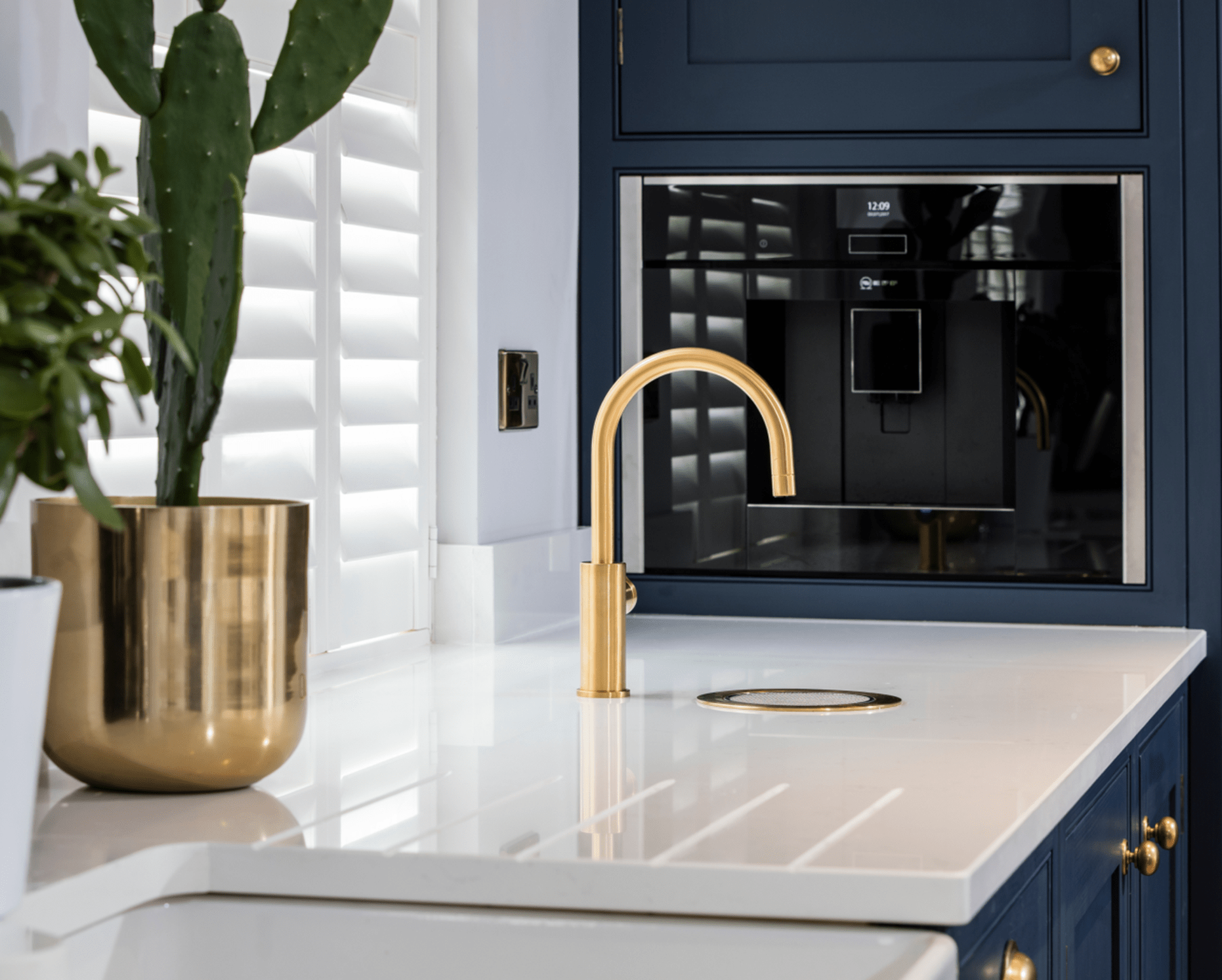 HydroTap G5 B100 Elite Gunmetal | Zenith Water